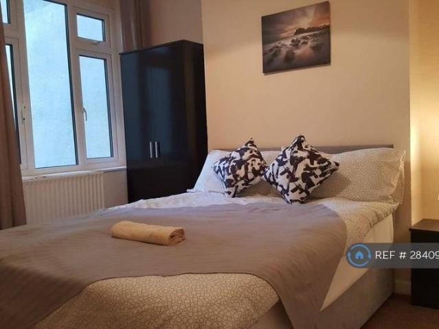 1 bedroom house share to rent
