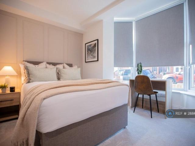 1 bedroom house share to rent