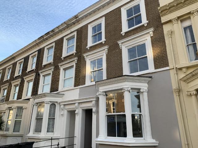 1 bedroom house share to rent