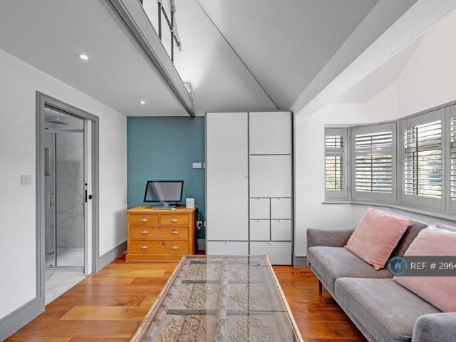 1 bedroom house share to rent