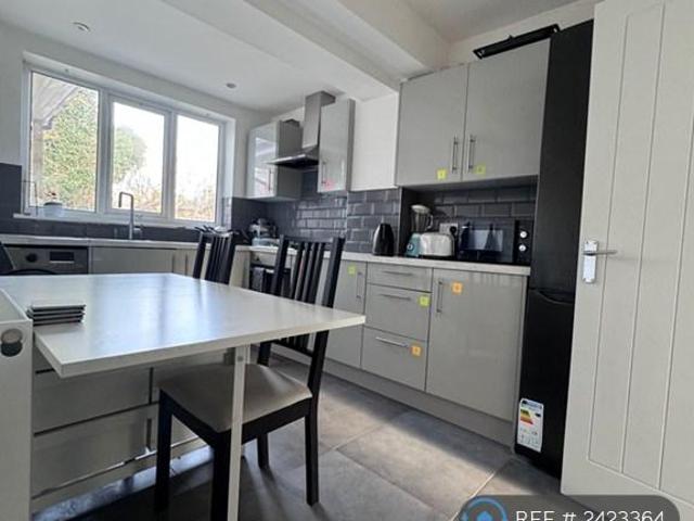 1 bedroom house share to rent
