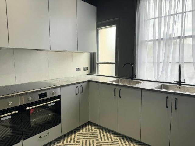1 bedroom house share to rent