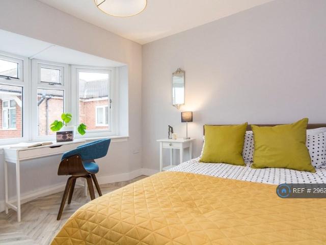 1 bedroom house share to rent