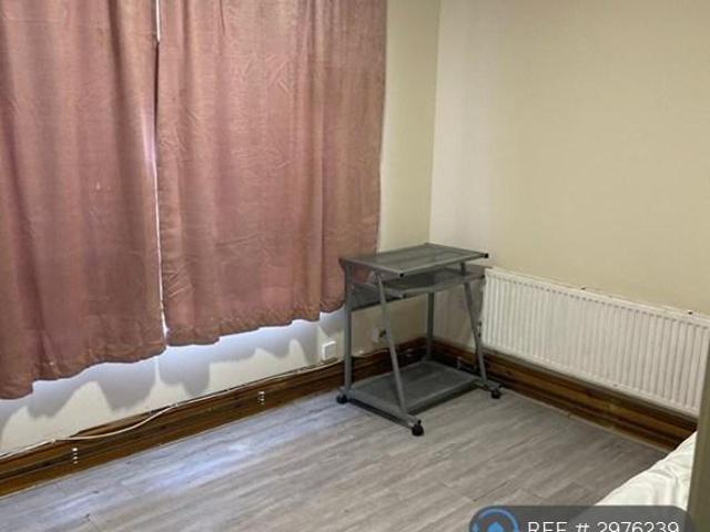 1 bedroom house share to rent