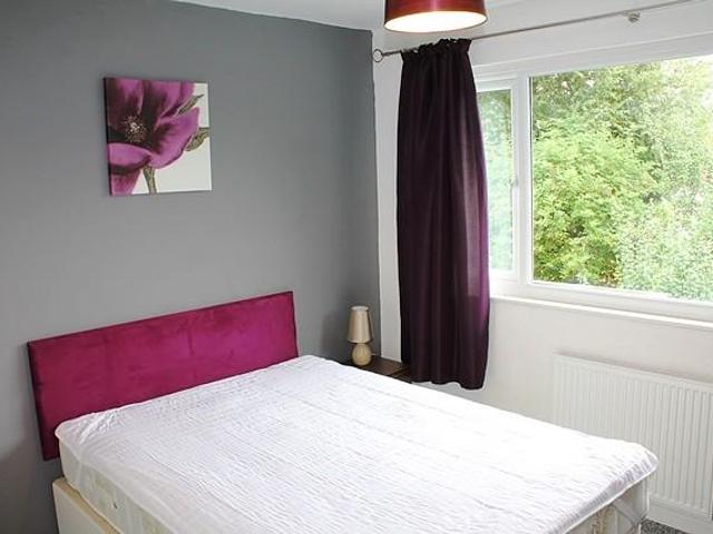 1 bedroom house share to rent