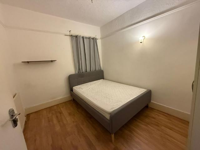 1 bedroom house share to rent