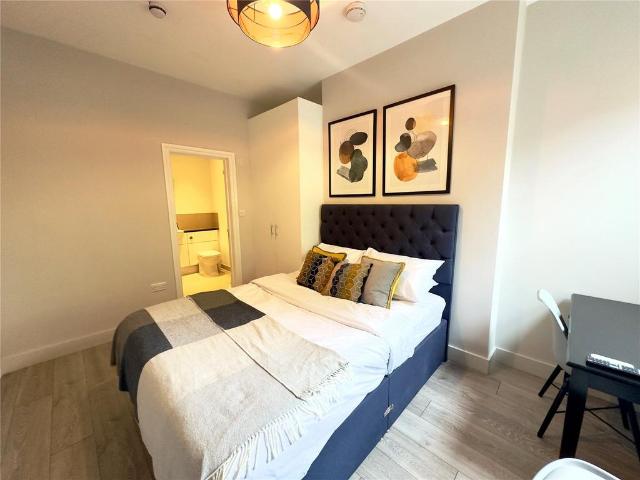 1 bedroom house share to rent