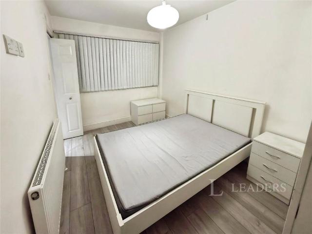 1 bedroom house share to rent