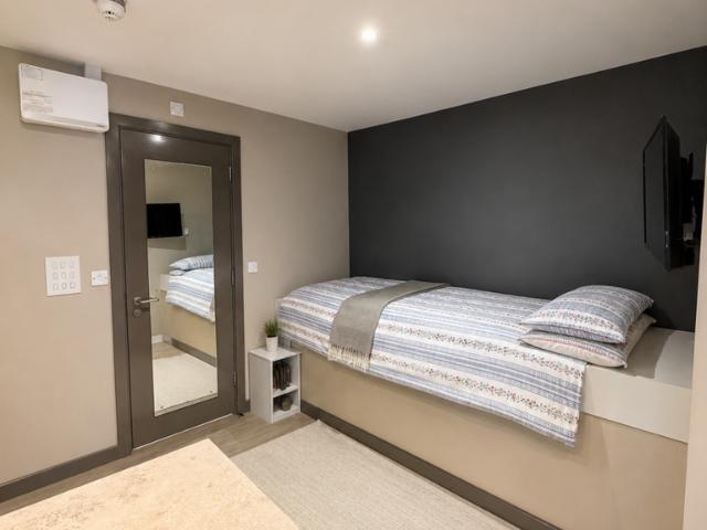 1 bedroom house share to rent