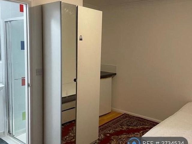 1 bedroom house share to rent