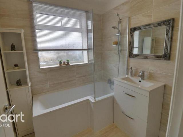 1 bedroom house share to rent