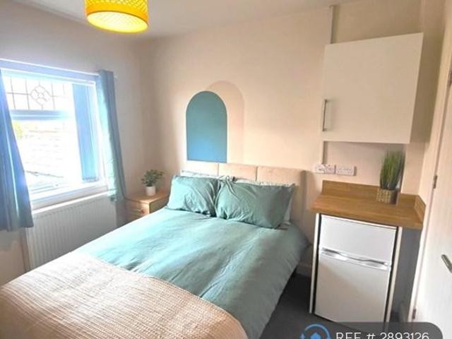 1 bedroom house share to rent