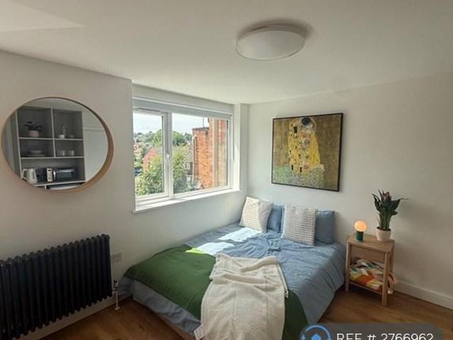 1 bedroom house share to rent