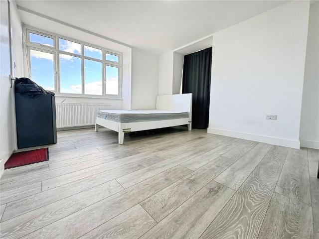1 bedroom house share to rent