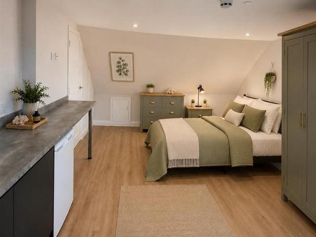 1 bedroom house share to rent