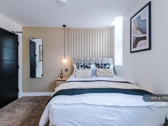 1 bedroom house share to rent