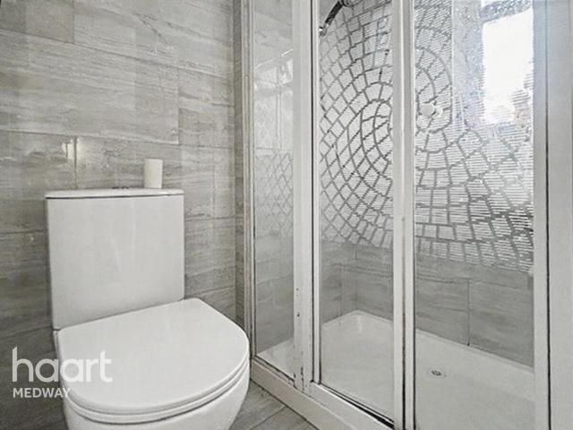 1 bedroom house share to rent
