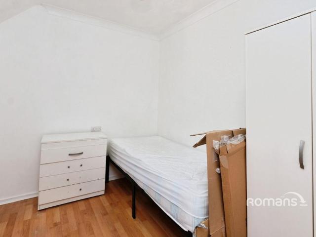 1 bedroom house share to rent