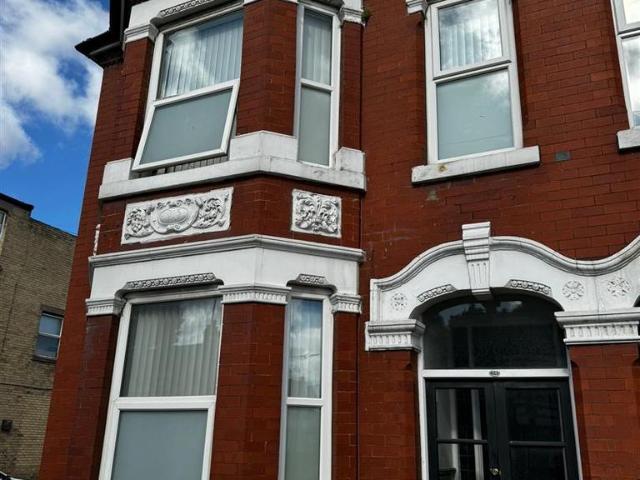 1 bedroom house share to rent
