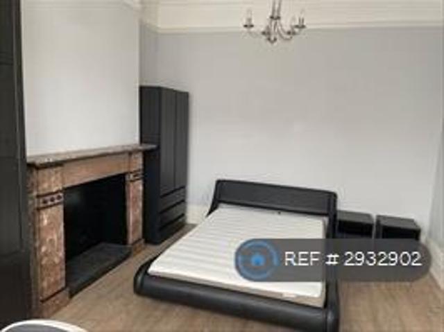 1 bedroom house share to rent