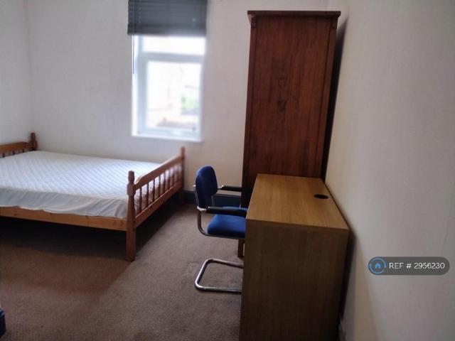 1 bedroom house share to rent