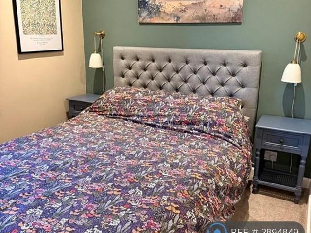 1 bedroom house share to rent