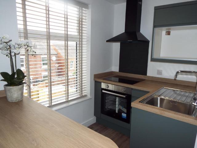 1 bedroom house share to rent