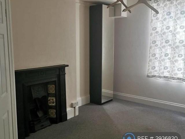 1 bedroom house share to rent