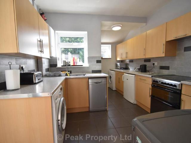 1 bedroom house share to rent
