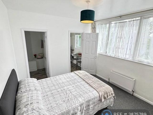 1 bedroom house share to rent