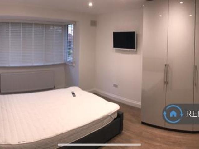 1 bedroom house share to rent