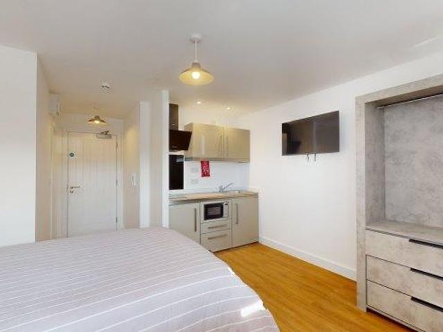 1 bedroom house share to rent