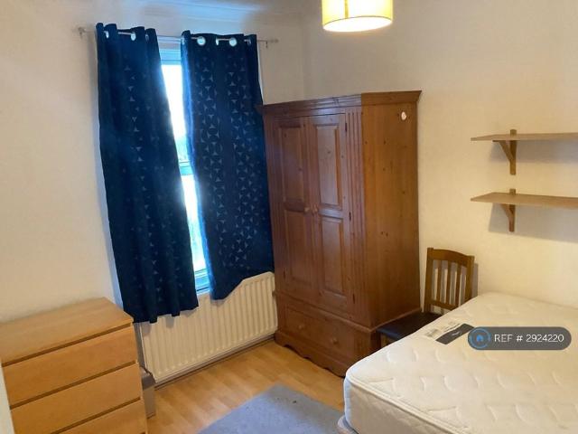 1 bedroom house share to rent