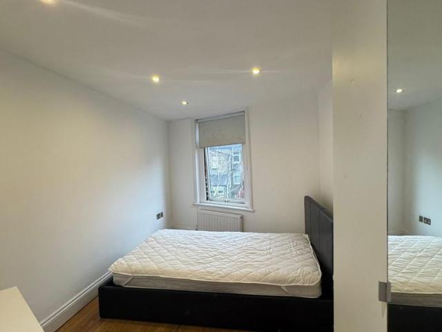 1 bedroom house share to rent