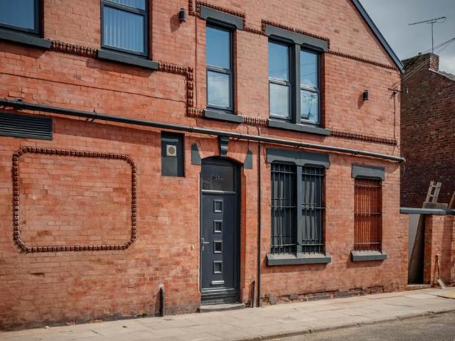 1 bedroom house share to rent