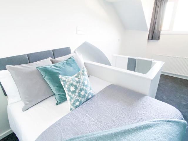 1 bedroom house share to rent