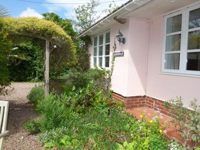 1 bedroom house share to rent