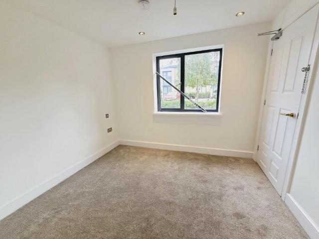 1 bedroom house share to rent