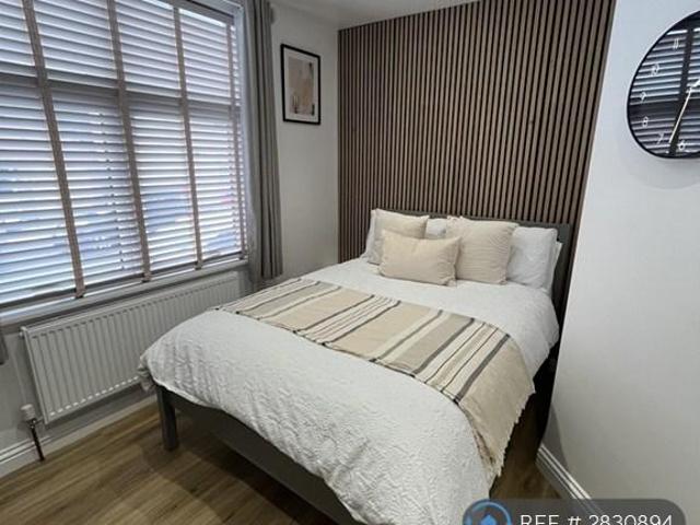 1 bedroom house share to rent