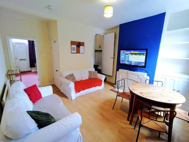 1 bedroom house share to rent