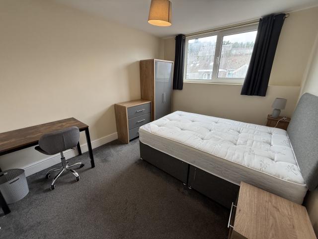 1 bedroom house share to rent