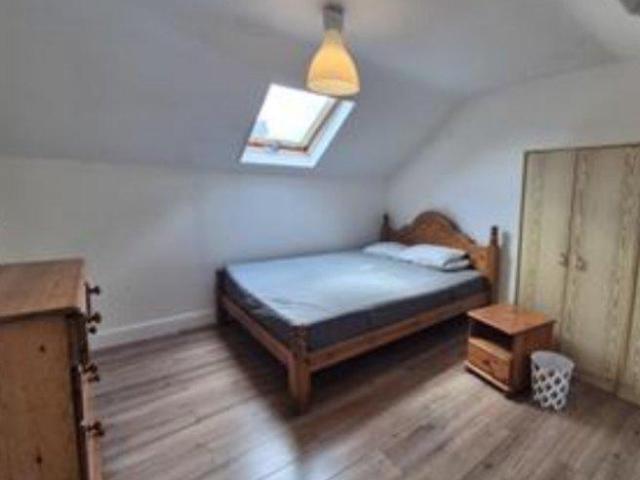 1 bedroom house share to rent