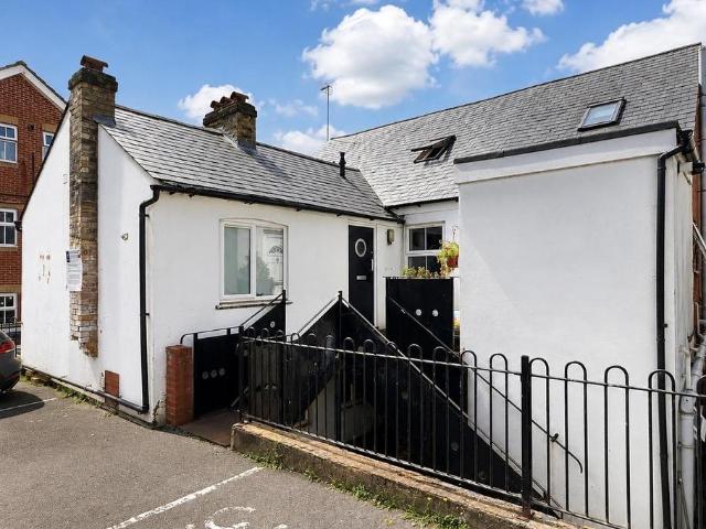 1 bedroom house share to rent