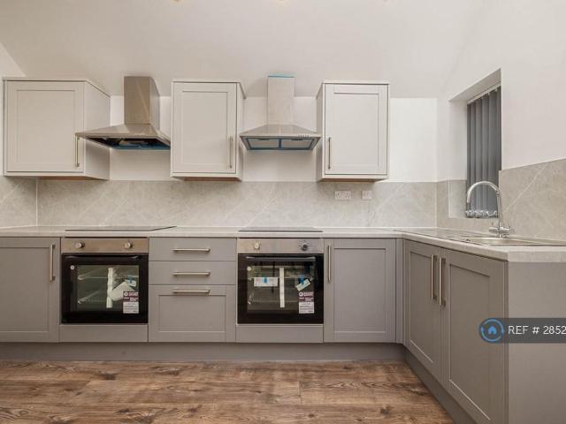 1 bedroom house share to rent