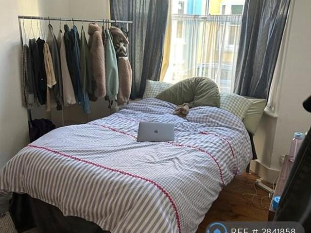 1 bedroom house share to rent