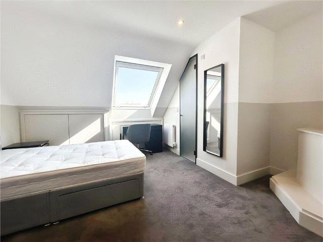 1 bedroom house share to rent
