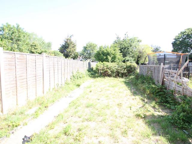 1 bedroom house share to rent