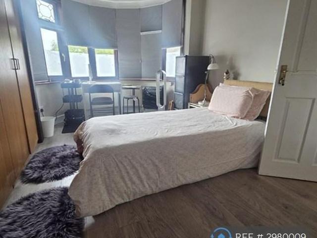 1 bedroom house share to rent