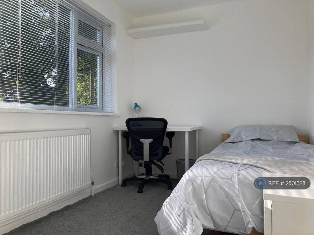 1 bedroom house share to rent