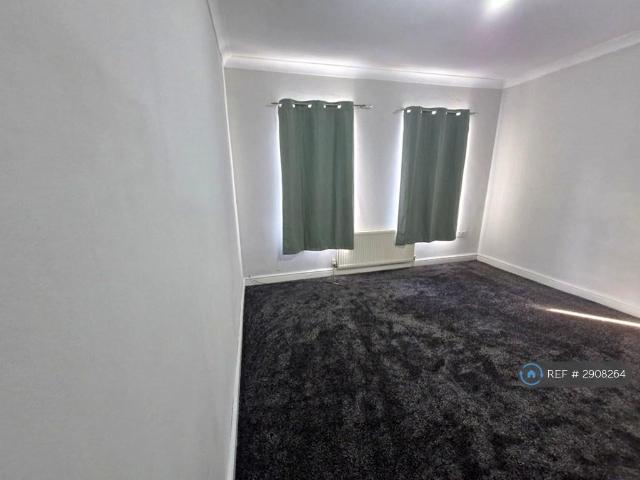 1 bedroom house share to rent